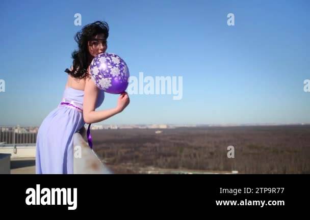 Balloon roof Stock Videos & Footage - HD and 4K Video Clips - Alamy