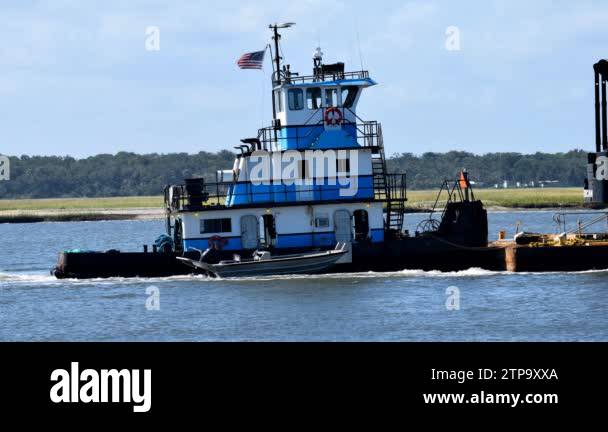 Tugboat pushing barge boat Stock Videos & Footage - HD and 4K Video ...