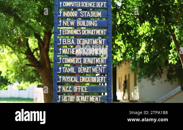 College students sign board Stock Videos & Footage - HD and 4K Video ...