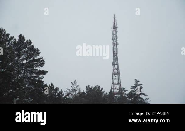 General radio wave tower Stock Videos & Footage - HD and 4K Video Clips ...