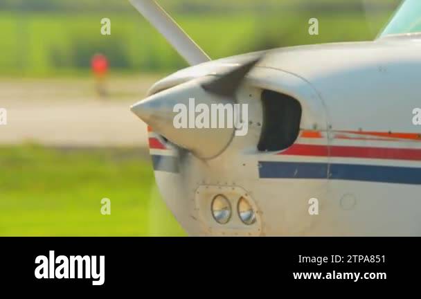 Flying pilot lessons and flight training for recreational pilot permit ...