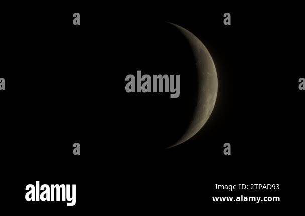 High resolution time lapse video, the phases of the moon from new moon ...