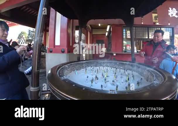 Temple body part Stock Videos & Footage - HD and 4K Video Clips - Alamy