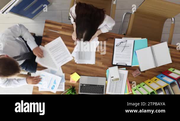 People plan view Stock Videos & Footage - HD and 4K Video Clips - Alamy