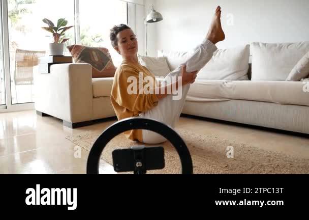 Raised arm pose Stock Videos & Footage - HD and 4K Video Clips - Alamy