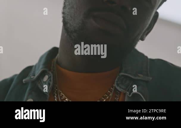 Camera chains Stock Videos & Footage - HD and 4K Video Clips - Alamy