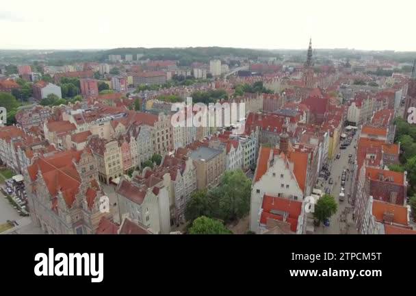 Gdansk attractions Stock Videos & Footage - HD and 4K Video Clips - Alamy