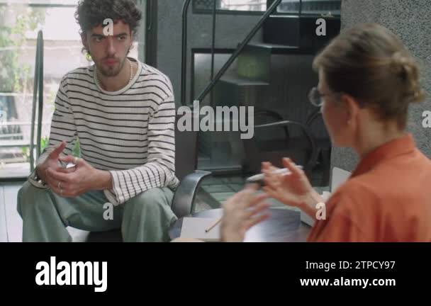 Life support rack Stock Videos & Footage - HD and 4K Video Clips - Alamy