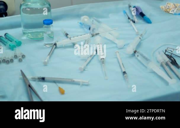 Syringes tray Stock Videos & Footage - HD and 4K Video Clips - Alamy
