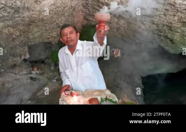 Tulum Quintana Roo Mexico 25. April 2023 Mayan shaman makes ...