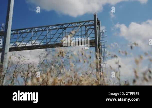 Overhead ladder Stock Videos & Footage - HD and 4K Video Clips - Alamy