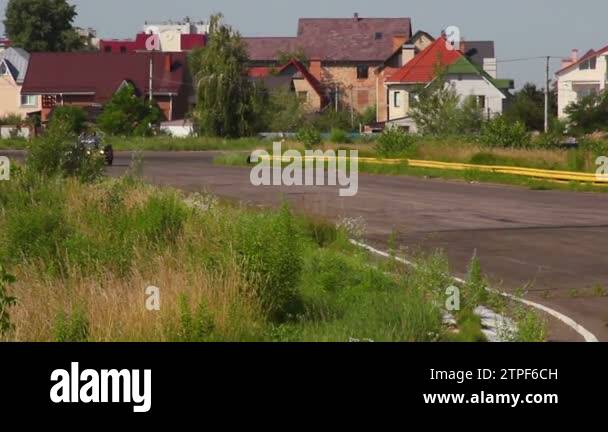 Bentley 4 1 2 Rolls Royce Phantom II Stock Video Footage - Alamy