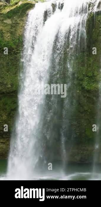 Ben ben falls Stock Videos & Footage - HD and 4K Video Clips - Alamy