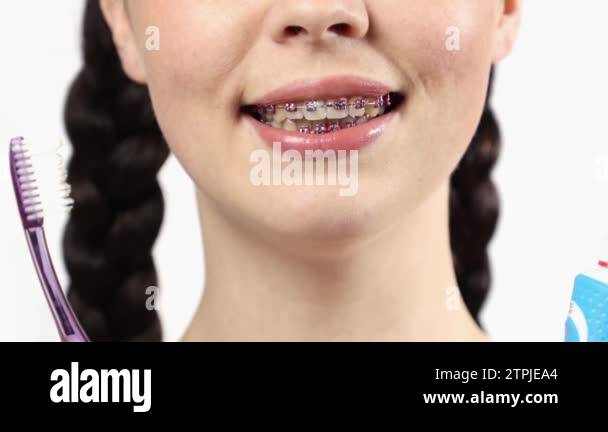 Zoom out toothbrush Stock Videos & Footage - HD and 4K Video Clips - Alamy