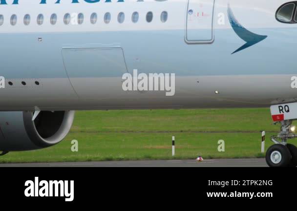 View cockpit airbus a350 Stock Videos & Footage - HD and 4K Video Clips ...