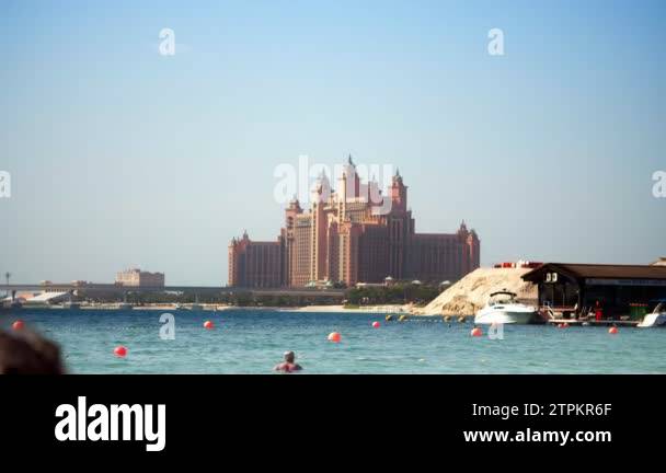 Building of atlantis the palm hotel dubai Stock Videos & Footage - HD ...