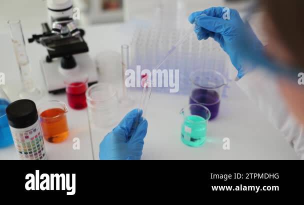 How to extract dna Stock Videos & Footage - HD and 4K Video Clips - Alamy
