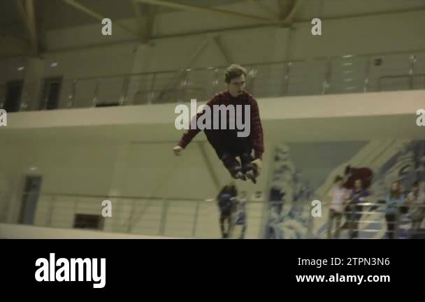 180 feet Stock Videos & Footage - HD and 4K Video Clips - Alamy