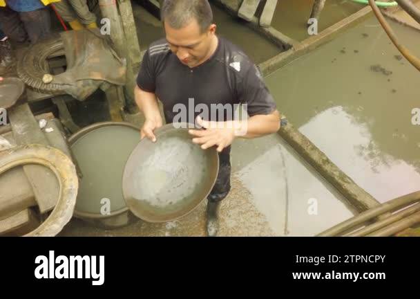 Gold separation Stock Videos & Footage - HD and 4K Video Clips - Alamy