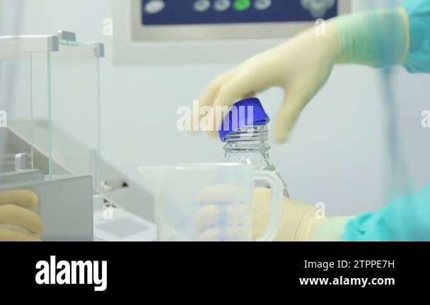 Laboratory worker preparing experiment Stock Videos & Footage - HD and ...