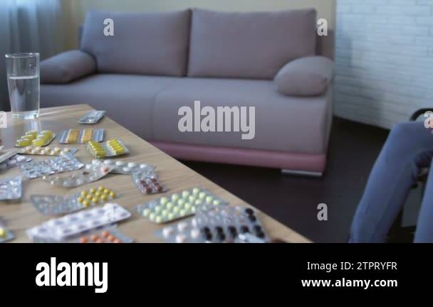 Time take medicine Stock Videos & Footage - HD and 4K Video Clips - Alamy