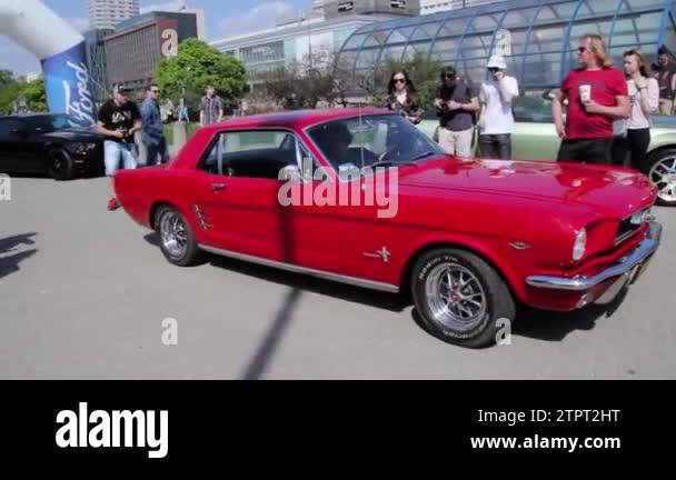 Mustang Muscle Car Pulling Backwards. Loud Engine Performance Stock ...