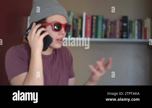 Influencer talking to camera, influencer talking to phone, influencer ...