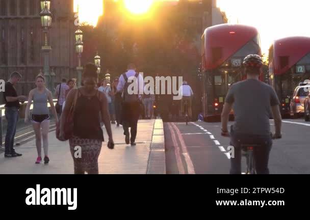 London country buses Stock Videos & Footage - HD and 4K Video Clips - Alamy