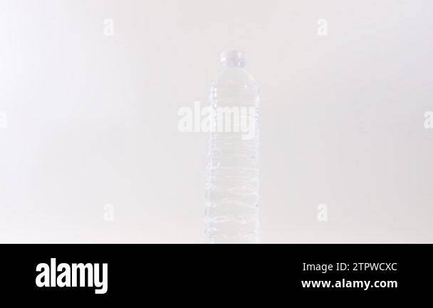 Vector Water Bottle Plastic Water Bottle Stock Videos And Footage Hd
