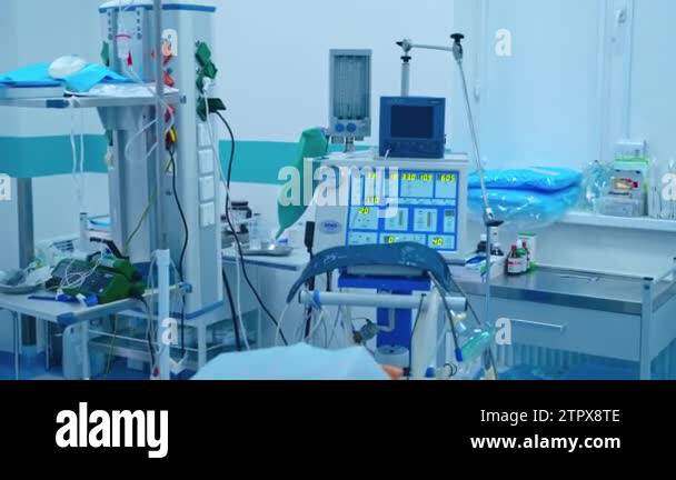 Ventilator medical Stock Videos & Footage - HD and 4K Video Clips - Alamy