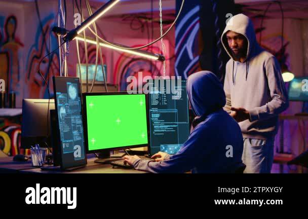 Hacker using green screen PC to do data breaches and financial theft in ...