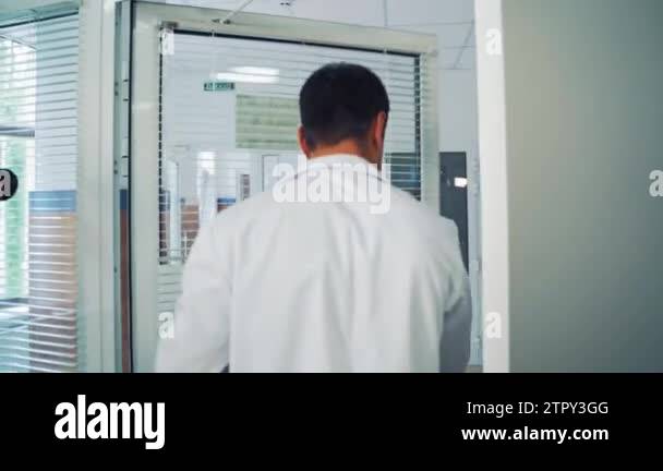 Doctors room door Stock Videos & Footage - HD and 4K Video Clips - Alamy