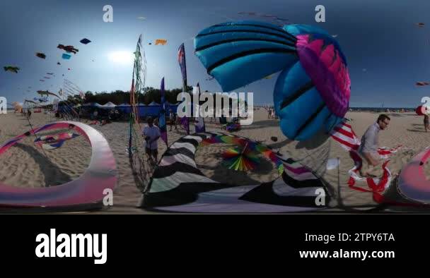 Sky kids kites Stock Videos & Footage - HD and 4K Video Clips - Alamy