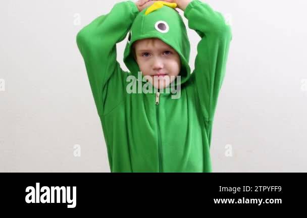 Sick dinosaur Stock Videos & Footage - HD and 4K Video Clips - Alamy