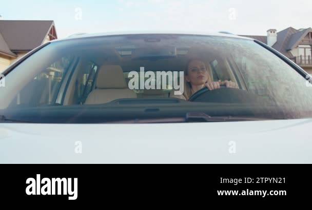 Angry cars Stock Videos & Footage - HD and 4K Video Clips - Alamy