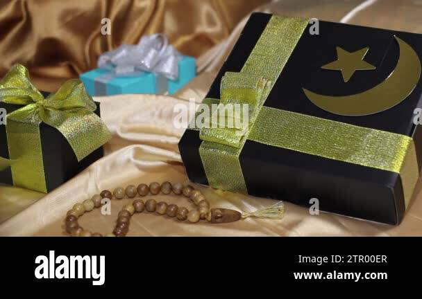 Arabic gifts on Ramadan, birthdays, anniversary. Islamic Giveaways for ...