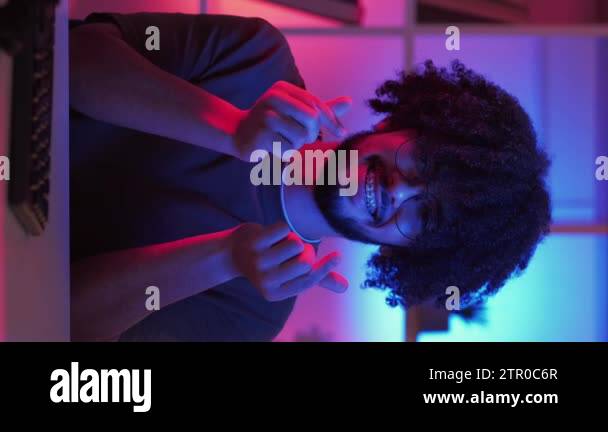 Vertical video. Small heart gesture. Positive man. Meme expression ...