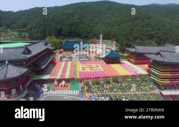 Lotus Lantern Festival in Samgwangsa Temple, Busan, South Korea, Asia / Lotus Lantern Festival ...