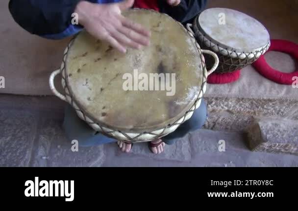 Playing tabla drums Stock Videos & Footage - HD and 4K Video Clips - Alamy