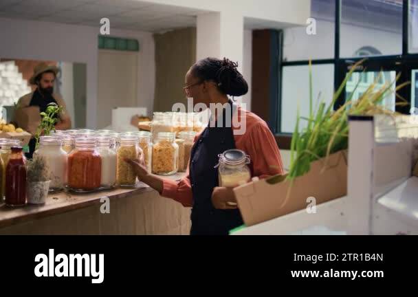 Produce in crates Stock Videos & Footage - HD and 4K Video Clips - Alamy
