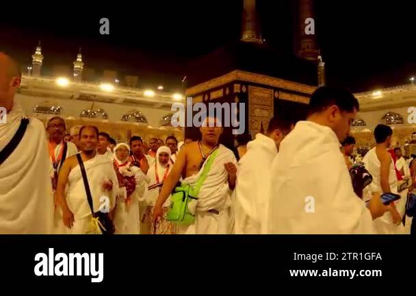 City of Mecca in the Kingdom of Saudi Arabia: Muslims circumambulate ...