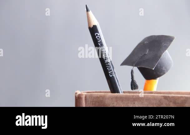 congratulations graduates background, Graduation Party, Congrats ...