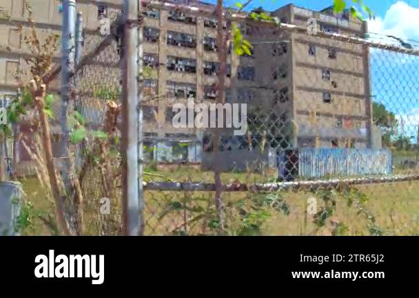Crack house Stock Videos & Footage - HD and 4K Video Clips - Alamy