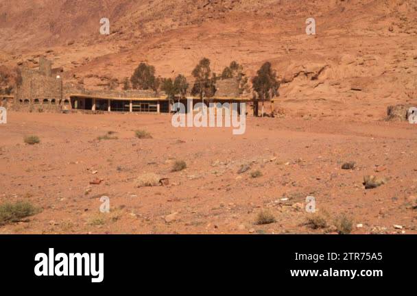 Desert barn Stock Videos & Footage - HD and 4K Video Clips - Alamy