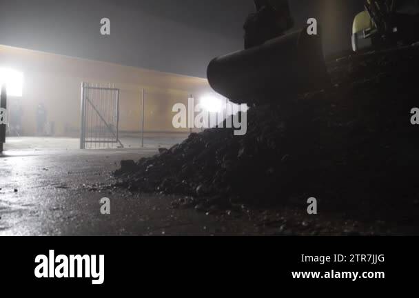 Hydraulic excavator grab Stock Videos & Footage - HD and 4K Video Clips ...