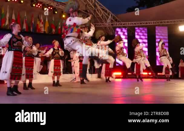 Romanian dancers in traditional clothes Stock Videos & Footage - HD and ...