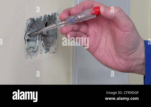 Test socket Stock Videos & Footage - HD and 4K Video Clips - Alamy