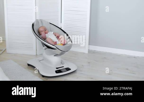 Modern high-tech rocking chair helps parents put the child to bed ...