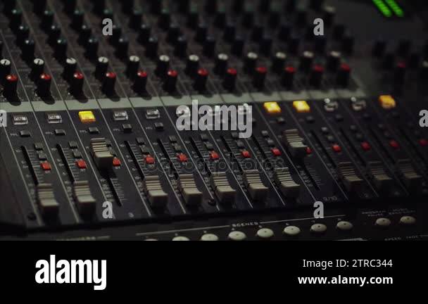 Sound deck mixer Stock Videos & Footage - HD and 4K Video Clips - Alamy