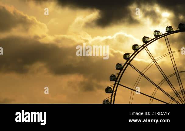 Gyrating wheel Stock Videos & Footage - HD and 4K Video Clips - Alamy